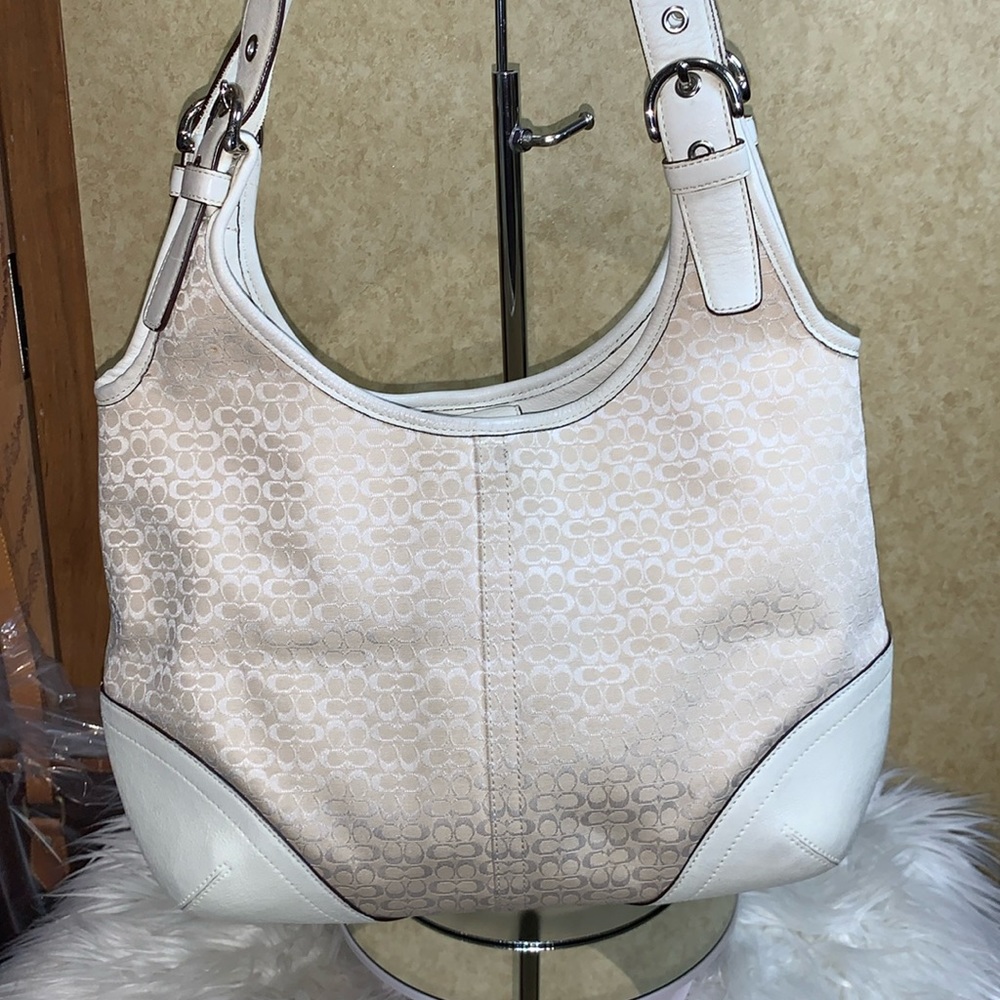 Ec..Coach Ivory Signature Canvas & Leather Shoulder B… - Gem